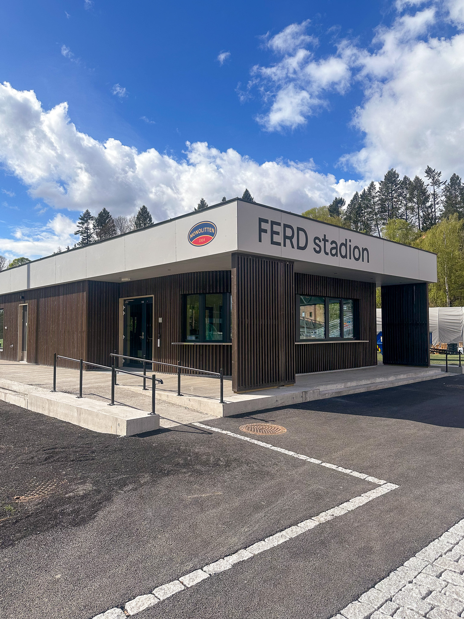 Nye FERD stadion - Viken Montasje